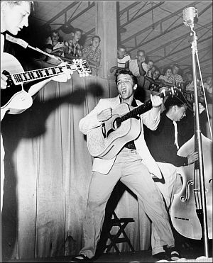 “Elvis On The Road” 1955-56 | The Pop History Dig